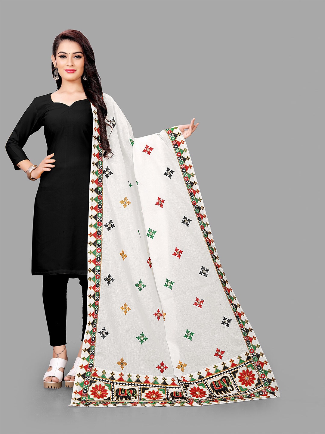 Buy Deetya Arts White And Red Ethnic Motifs Embroidered Pure Cotton