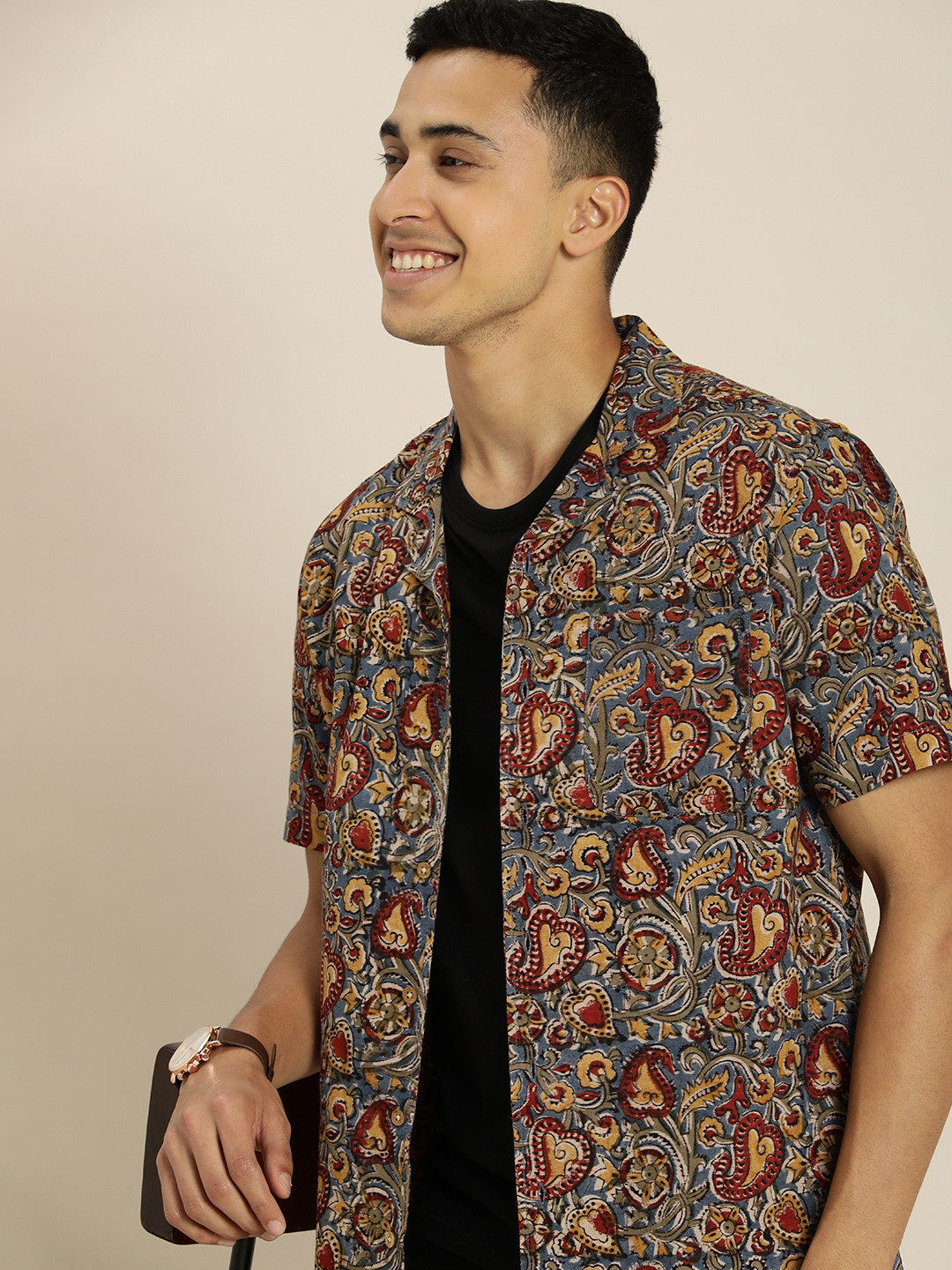 Buy Taavi Men Kalamkari Print Sustainable Casual Shirt With Chest ...