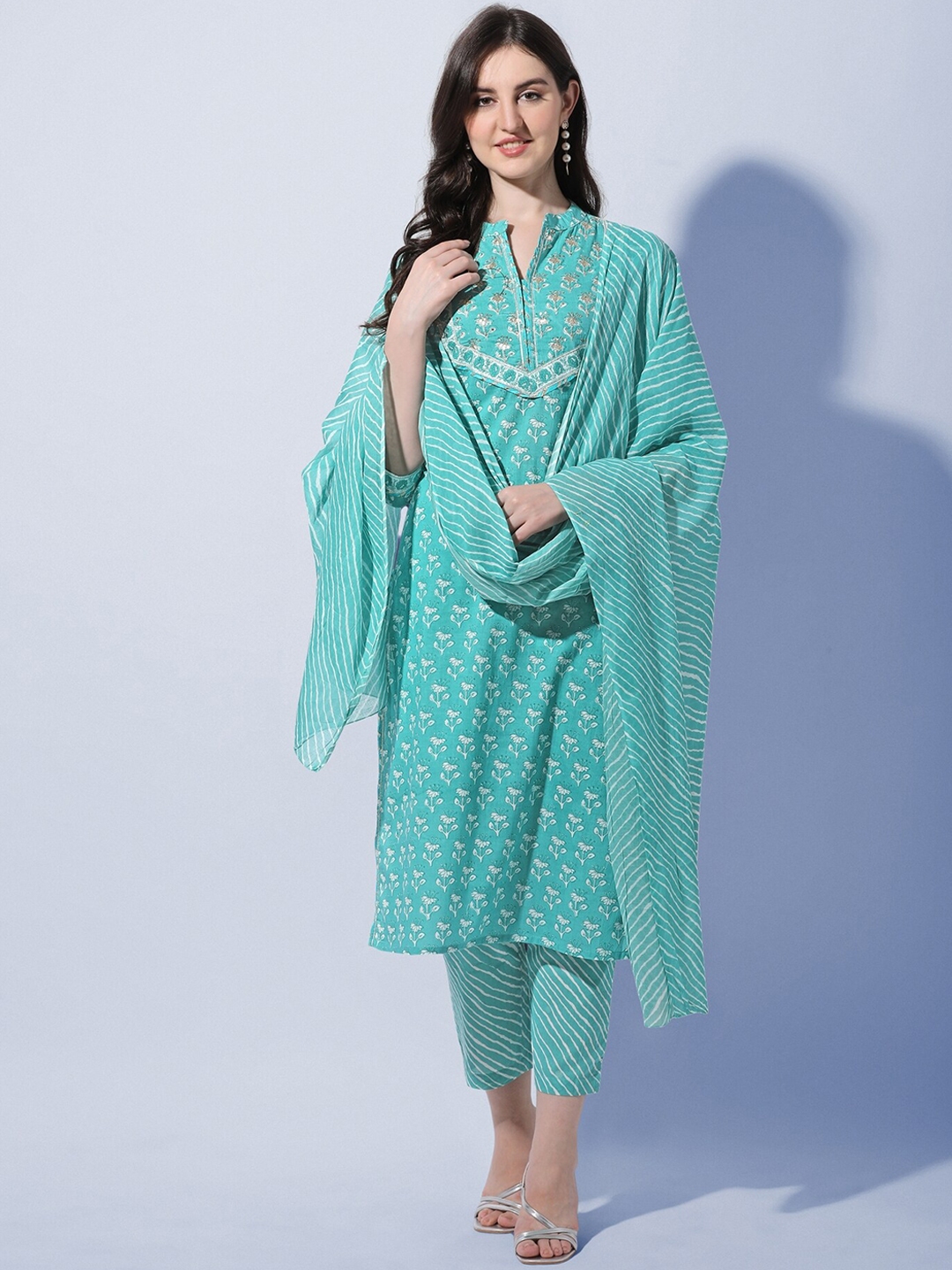 Buy MIRCHI FASHION Women Plus Size White Pure Cotton Kurta With ... Buy MIRCHI FASHION Women Plus Size White Pure Cotton Kurta With ...