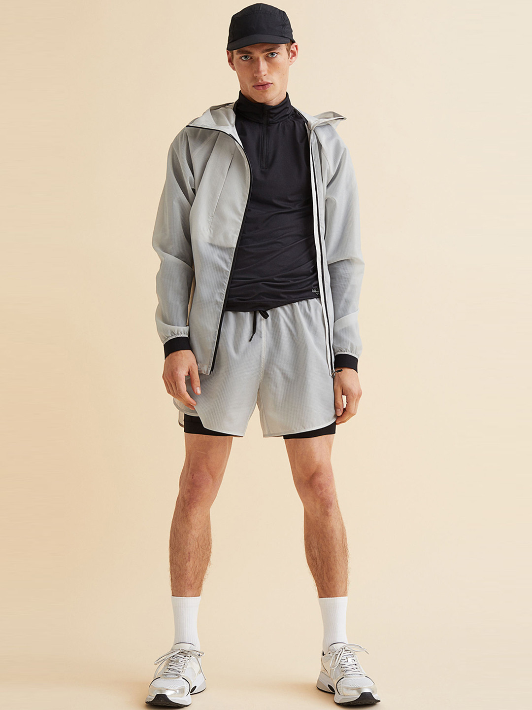 Buy H&M Men Grey Regular Fit Double Layered Running Shorts - Shorts for ...