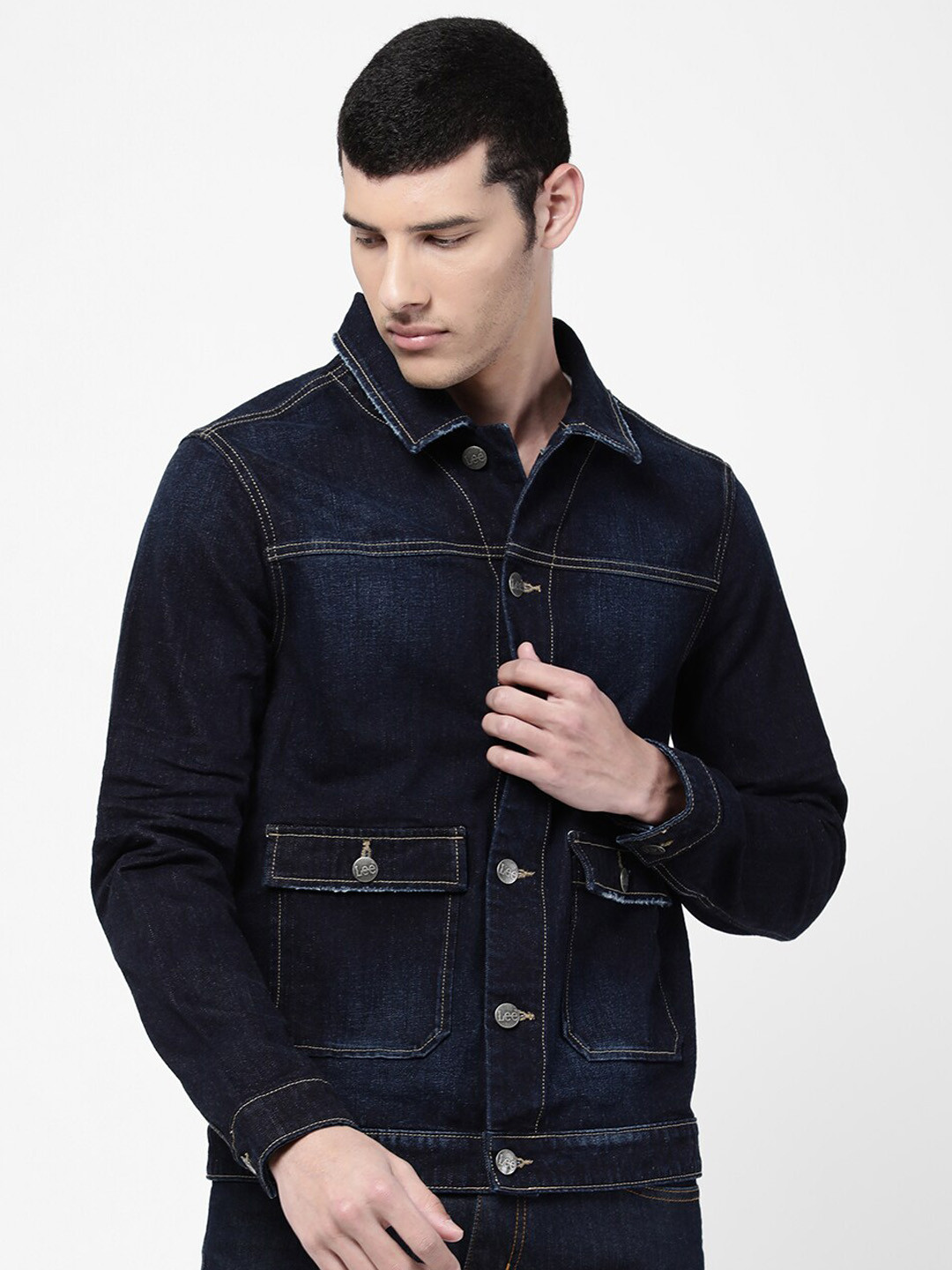 Buy Lee Men Blue Denim Jacket - Jackets for Men 19431210 | Myntra
