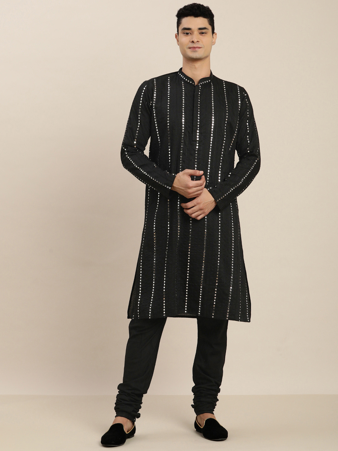 Buy SHRESTHA BY VASTRAMAY Men Black Embroidered Mirror Work Kurta With ...