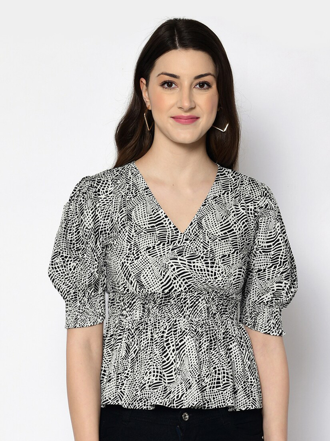 Buy PRETTY LOVING THING Women Black & Cream Coloured Print Blouson Top ...