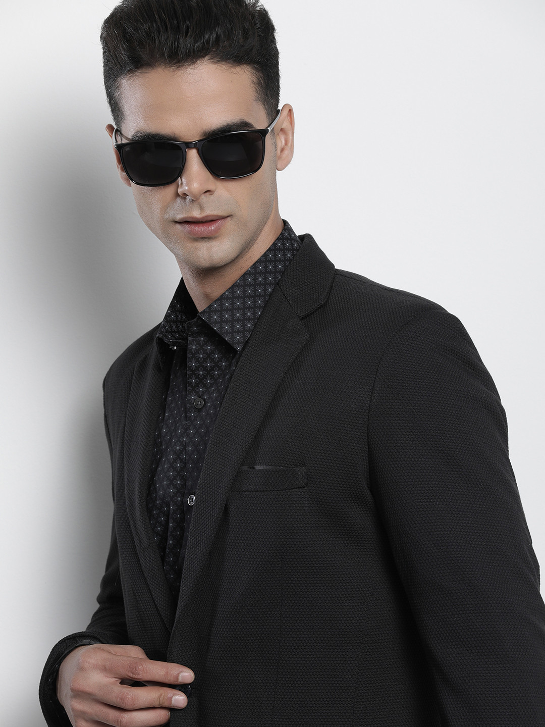 Buy The Indian Garage Co Men Solid Single Breasted SlimFit Blazer ...