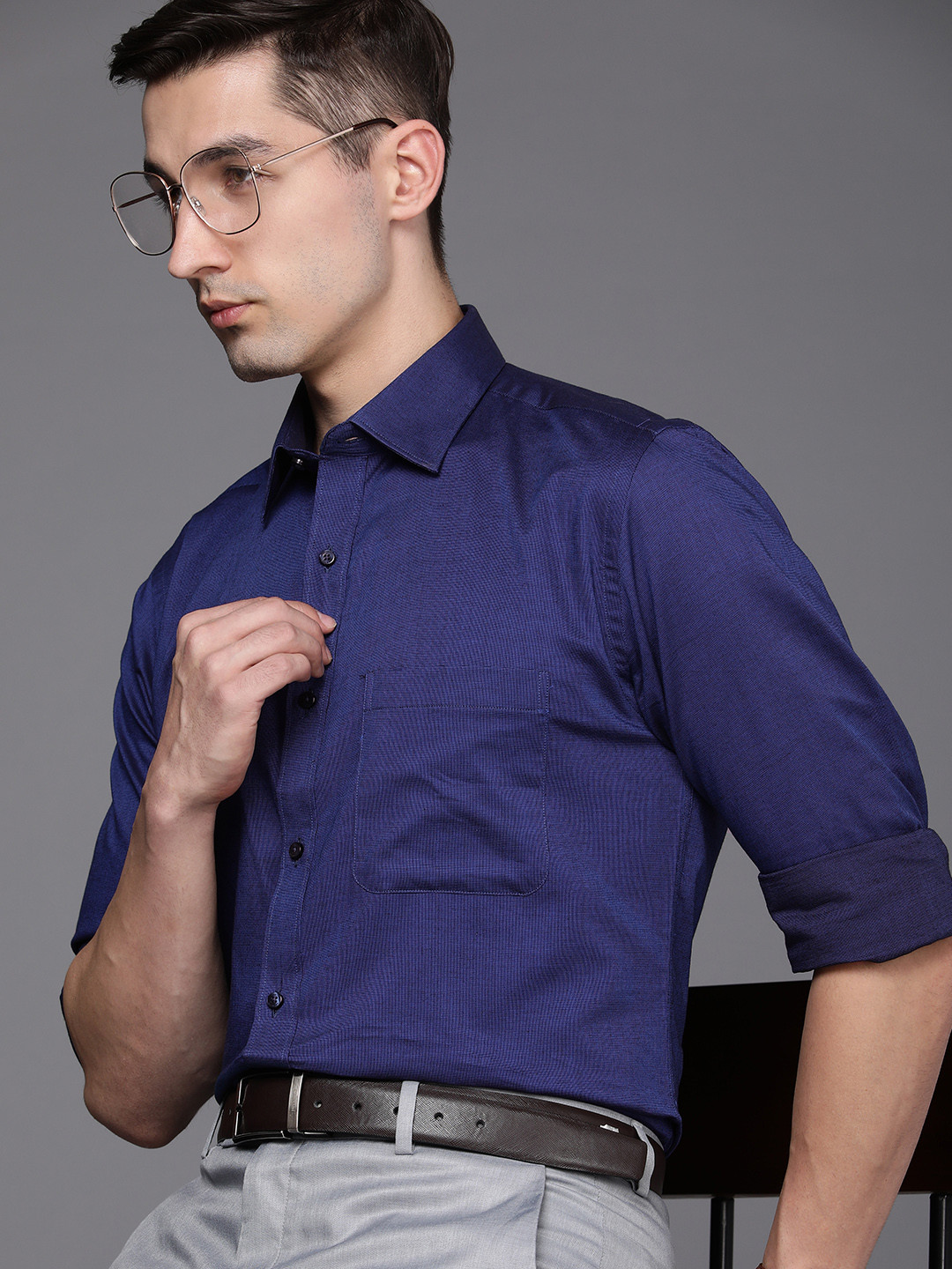 Buy Raymond Men Blue Textured Slim Fit Pure Cotton Formal Shirt ...