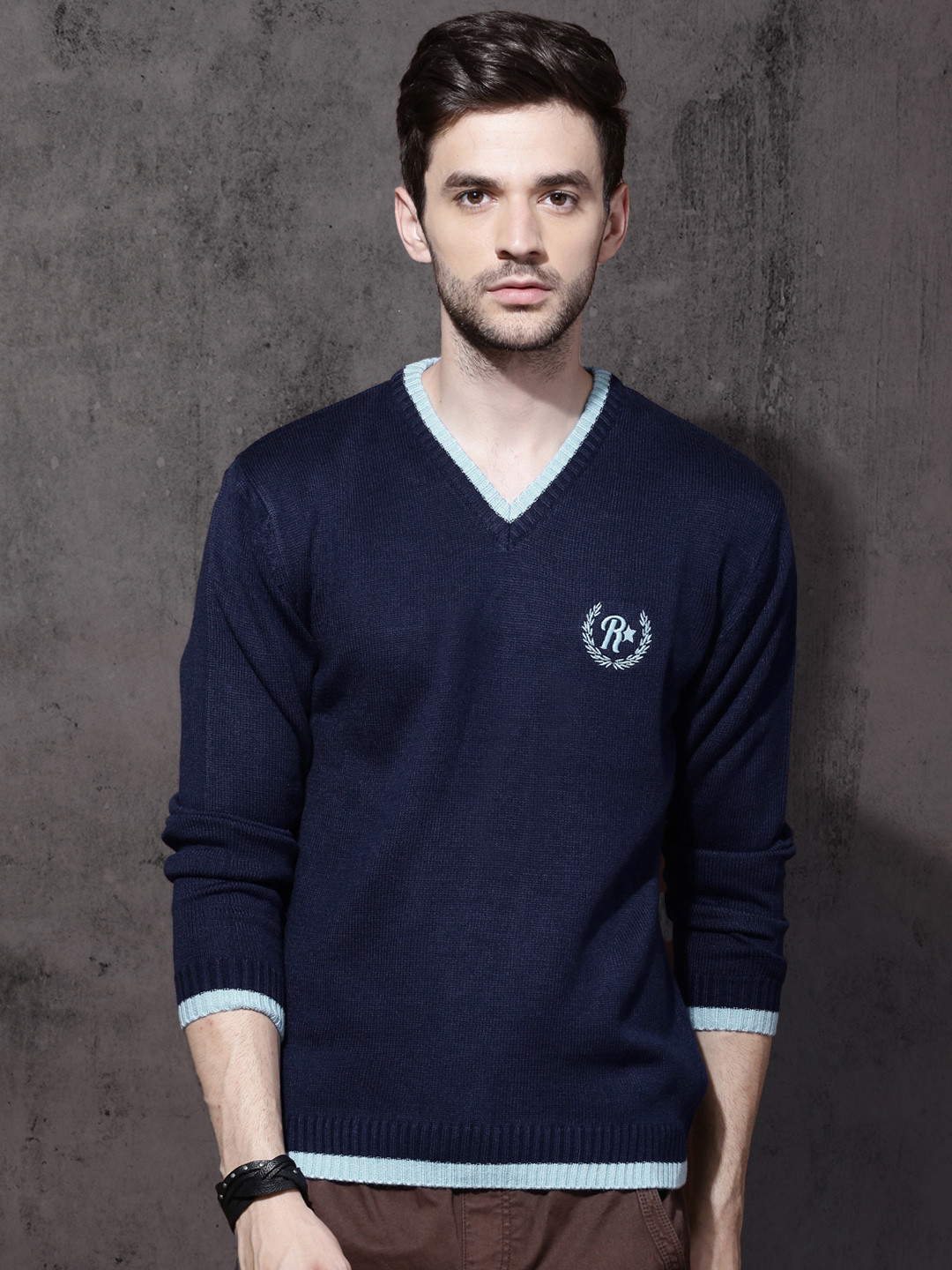 Buy Roadster Men Blue Solid Pullover - Sweaters for Men 1956604 | Myntra