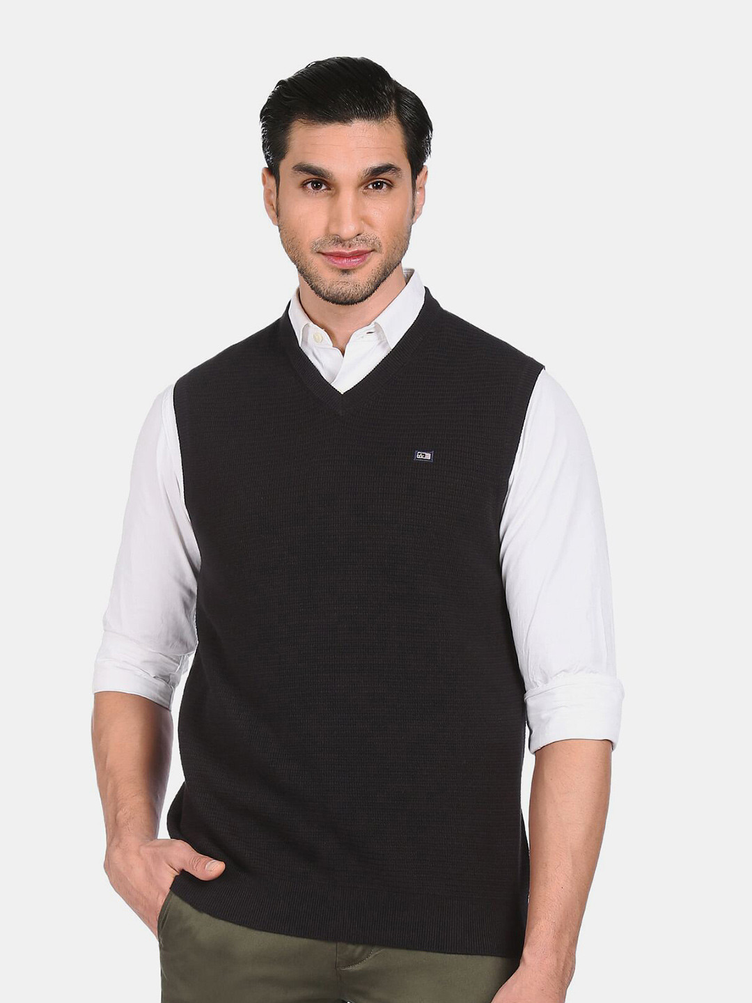Buy Arrow Sport Men Black Sweater Vest - Sweaters for Men 19573028 | Myntra