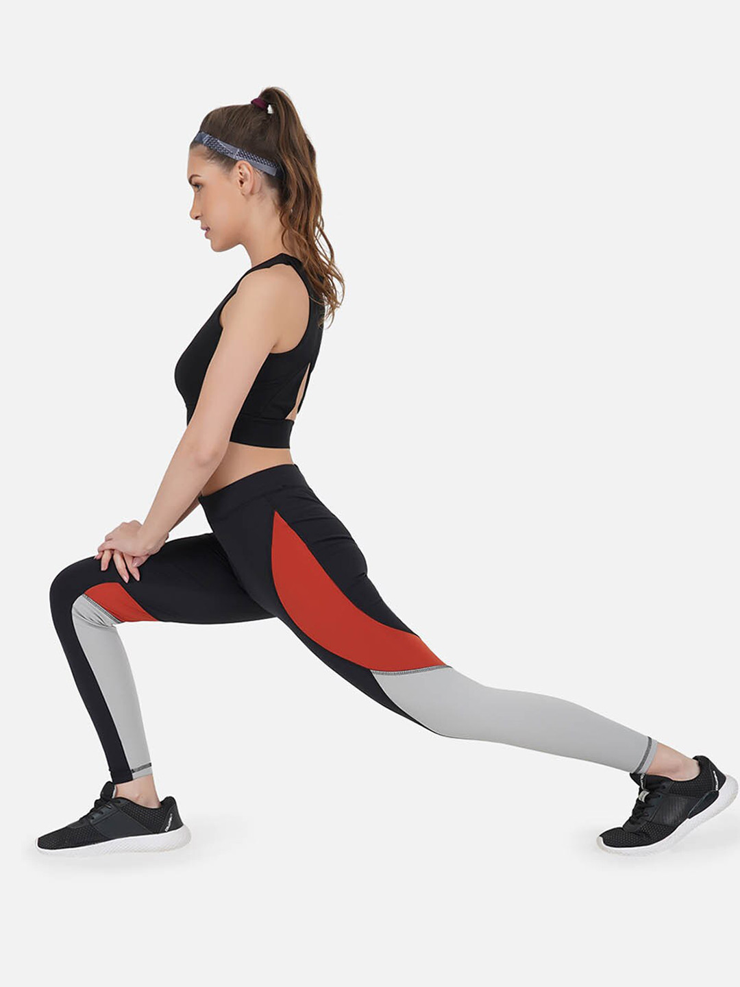 Buy IMPERATIVE Women Black Colorblocked Elastane Tights - Tights for ...