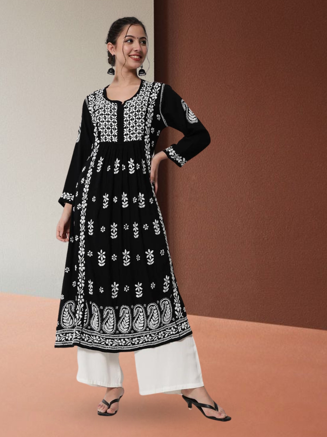 Buy PARAMOUNT CHIKAN Women Black Chikankari Hand Embroidered Floral ...