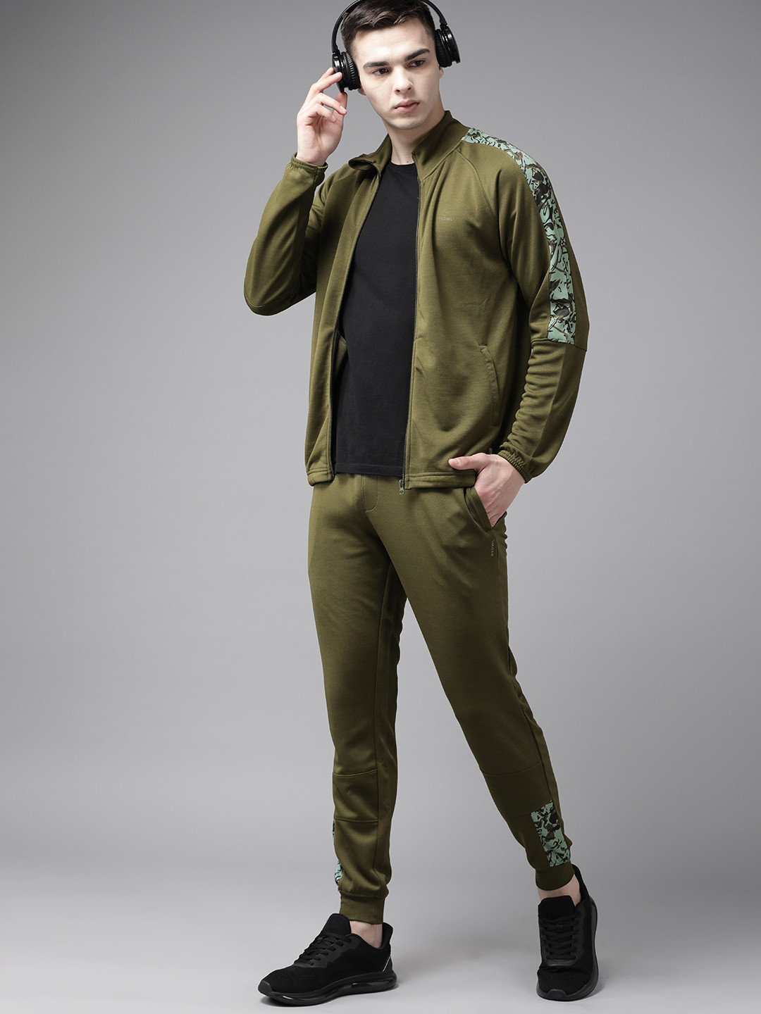 Buy PROWL By Tiger Shroff Men Training Tracksuit - Tracksuits for Men ...