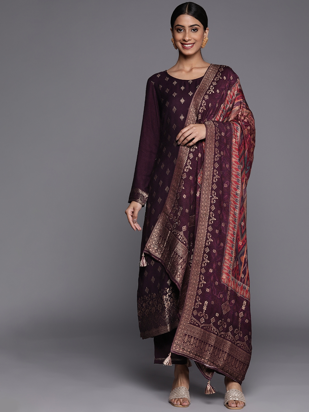 Buy Libas Women Burgundy Ethnic Motifs Pashmina Wool Kurta With