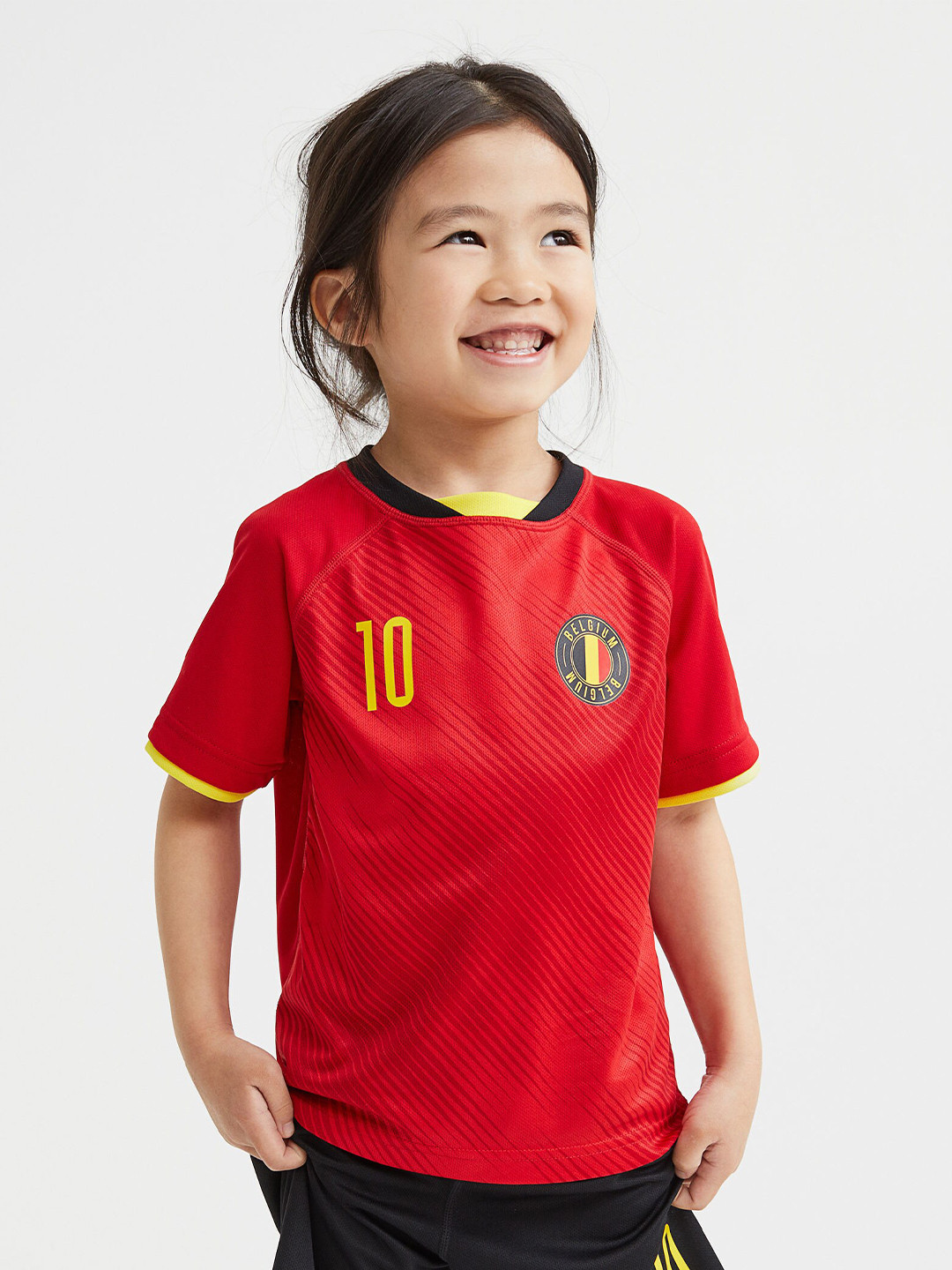 Buy H&M Girls Red Football Shirt - Tshirts for Girls 19693998 | Myntra