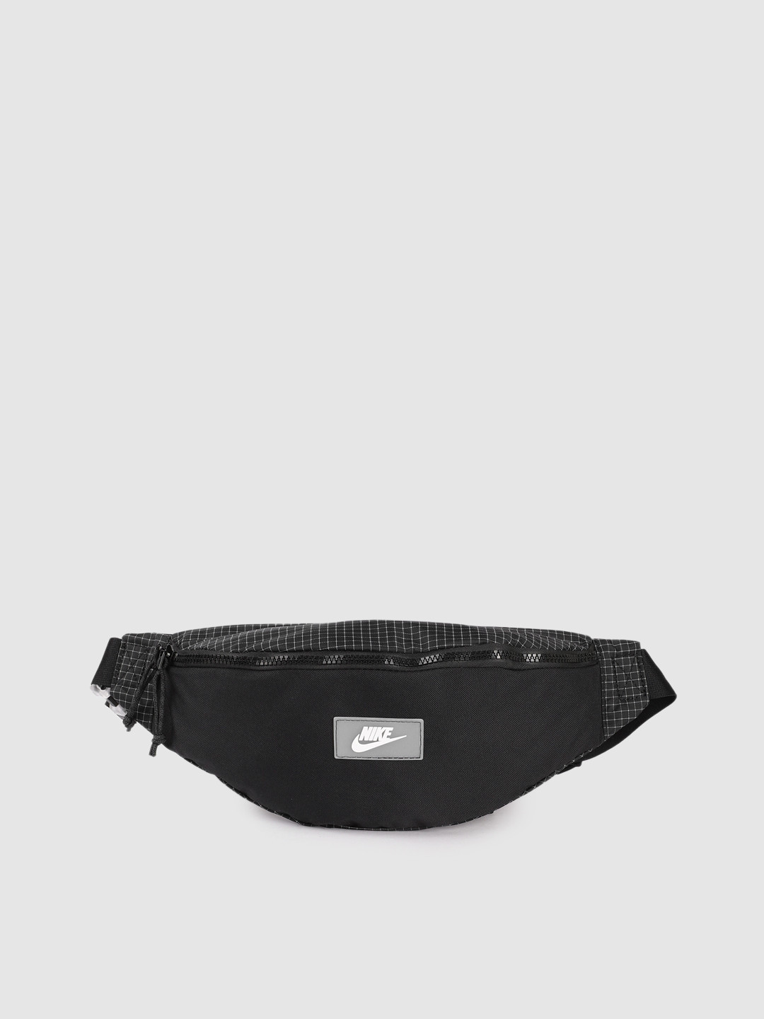 Buy Nike Unisex Black Solid Waist Pouch - Waist Pouch for Unisex ...