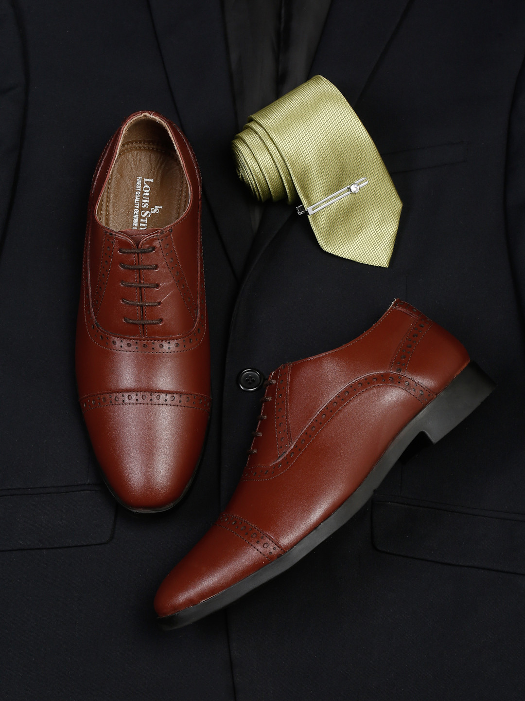 Buy LOUIS STITCH Men Solid Formal Italian Leather Oxford Shoes - Formal ...