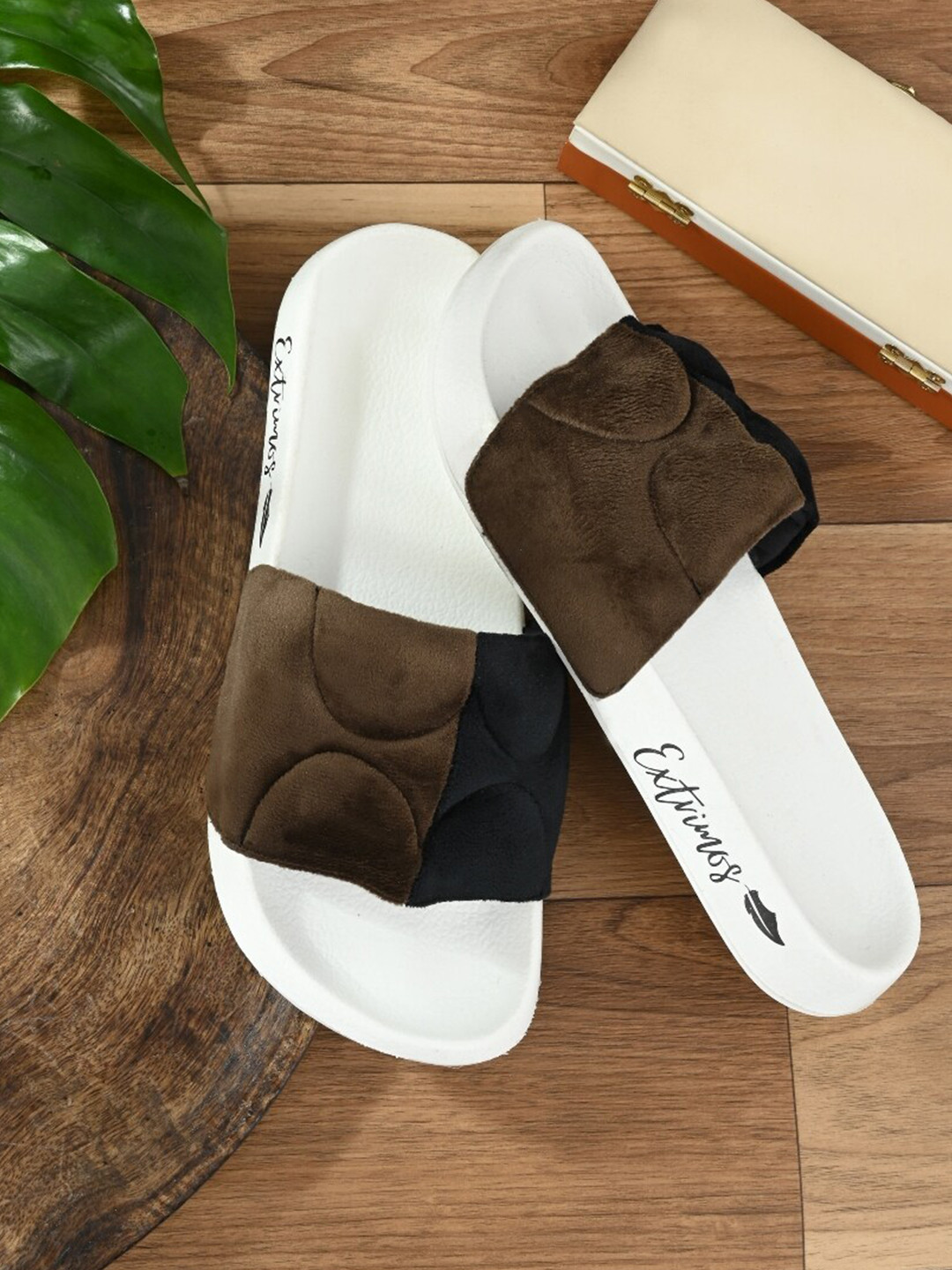 Buy EXTRIMOS Men Black & Brown Colourblocked Slider Flip Flop - Flip ...