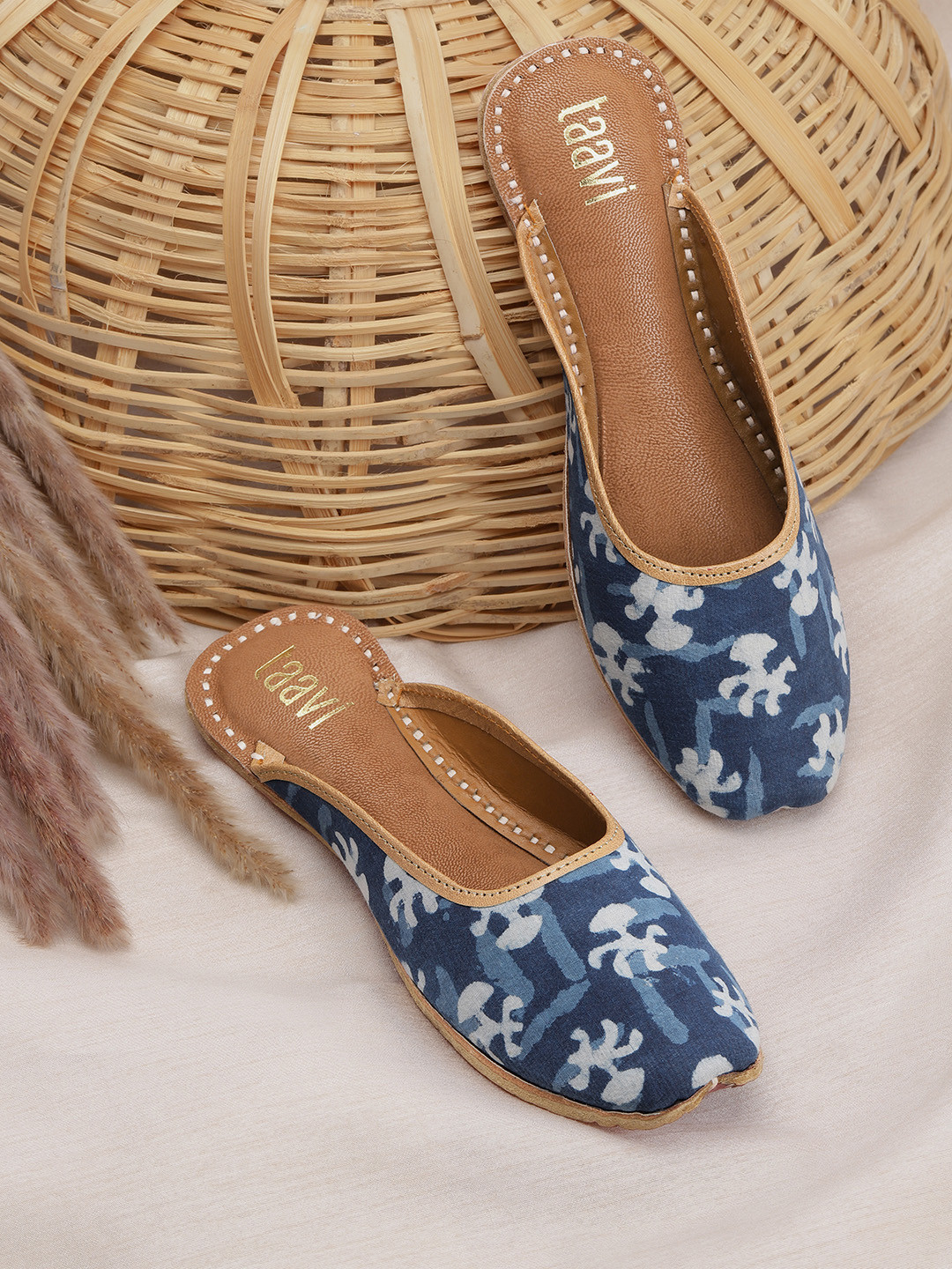 Buy Taavi Women Ethnic Motifs Printed Ethnic Mules - Flats for Women ...