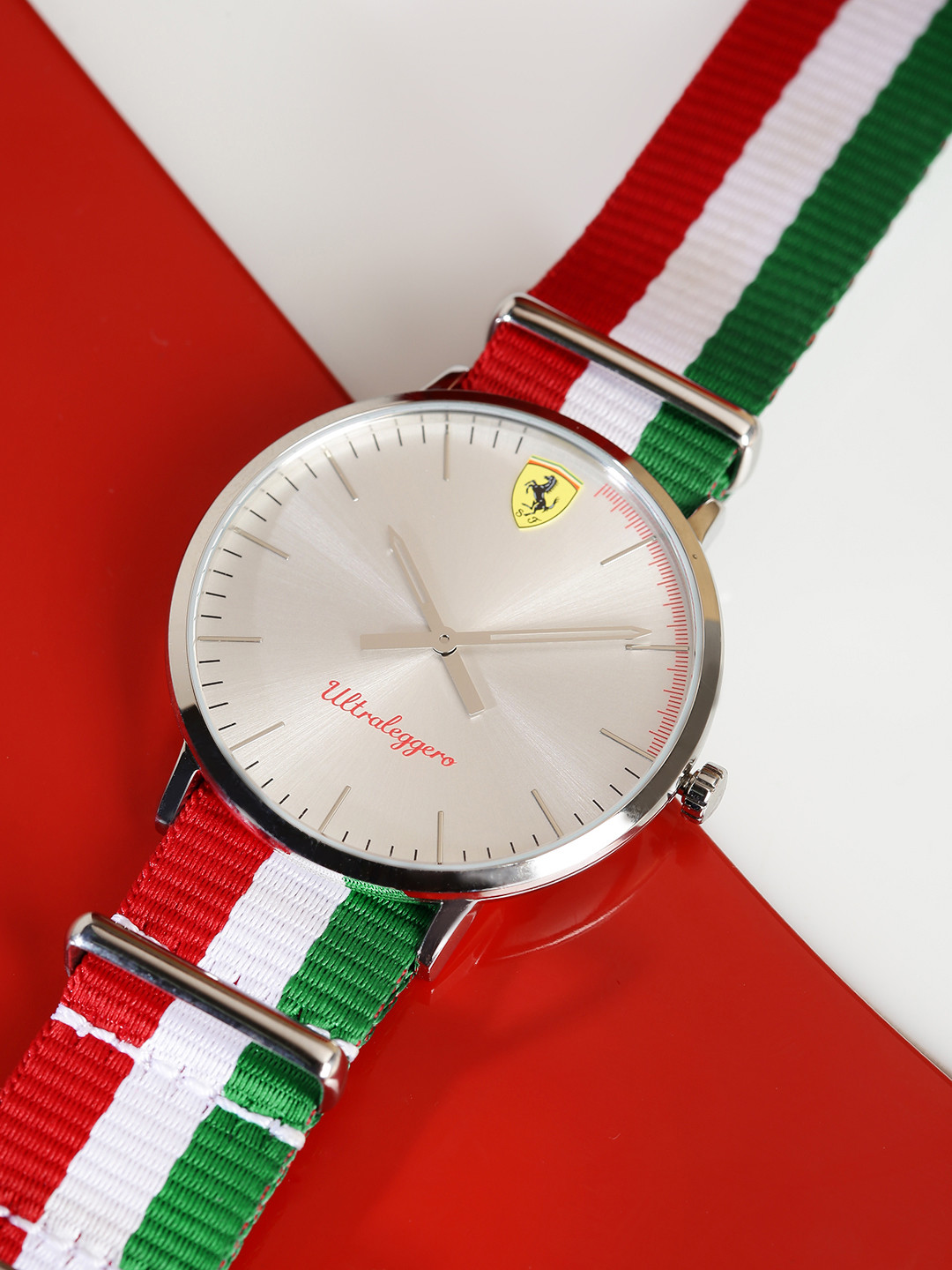Buy SCUDERIA FERRARI Men Silver Toned ULTRALEGGARO Analogue Watch ...