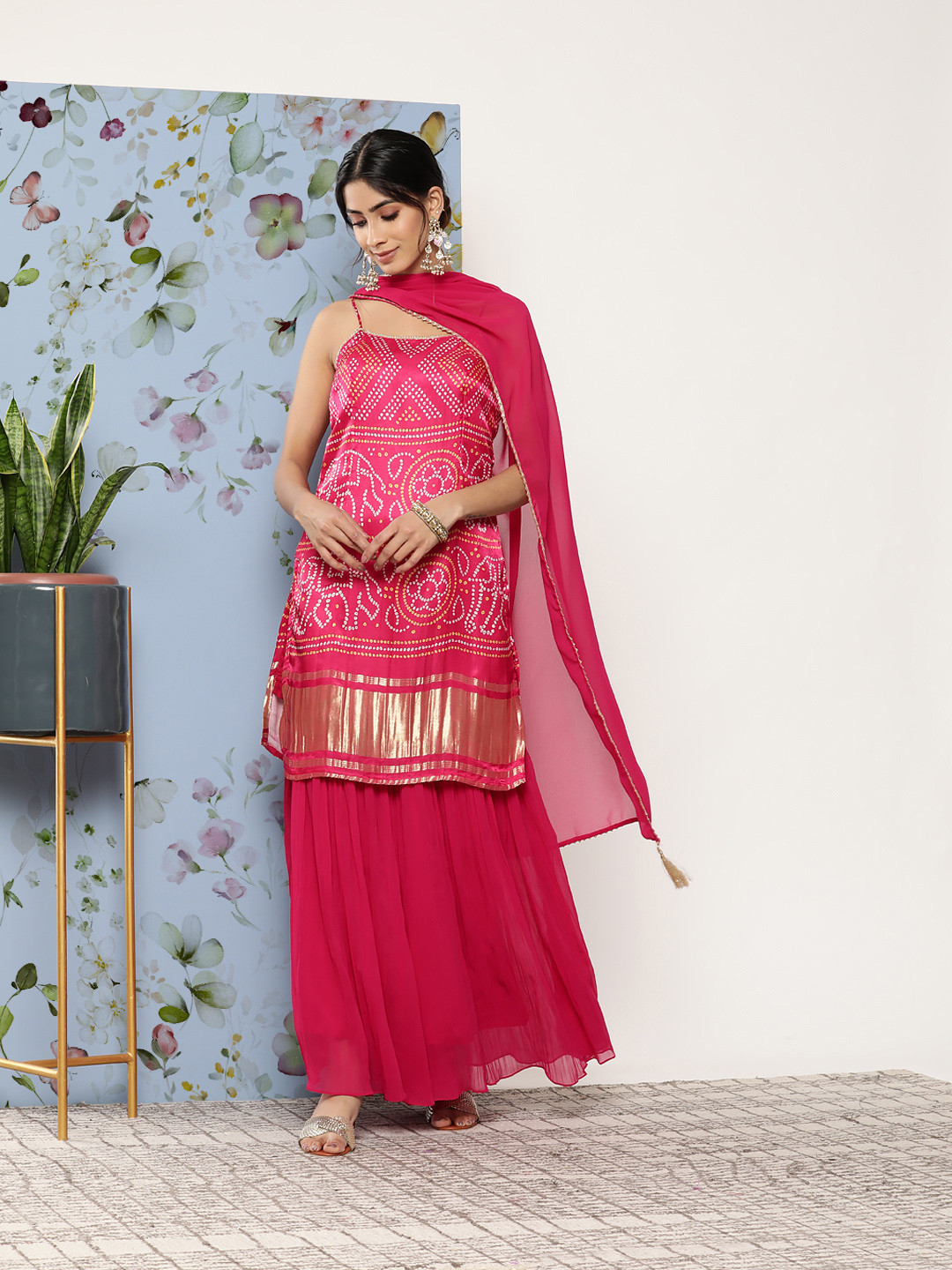Buy SAARYA Women Magenta & White Ethnic Motifs Printed Kurta With ...