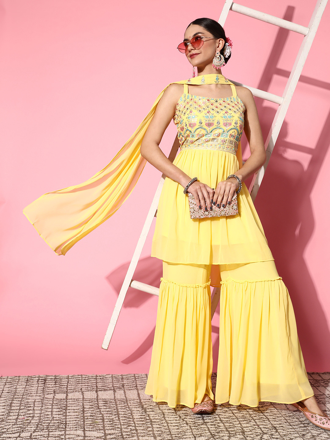 Buy ZOLA Women Ethnic Motifs Poly Georgette Spaghetti Straps Kurta Set ...