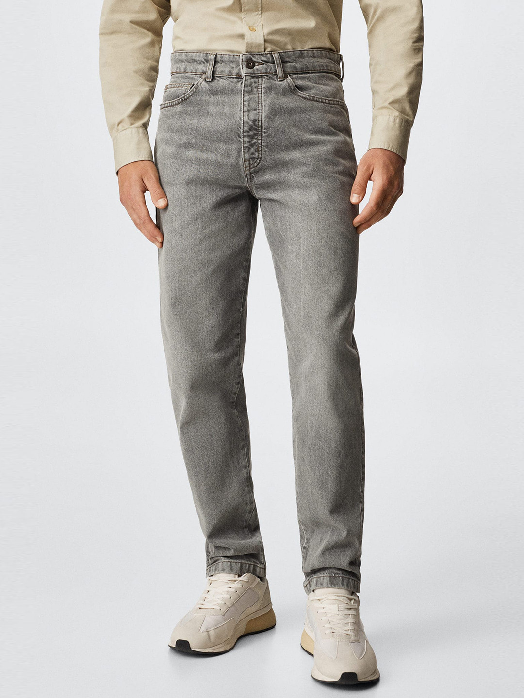 Buy MANGO MAN Men Grey Light Fade Loose Fit Sustainable Jeans - Jeans ...