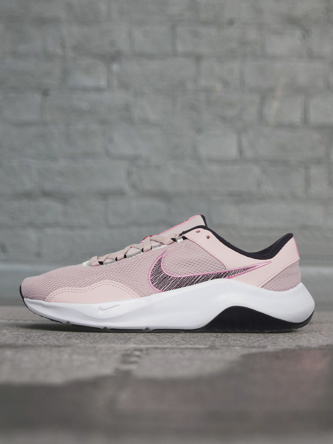 Buy Nike Women Solid Legend Essential 3 Next Nature Regular Training ...