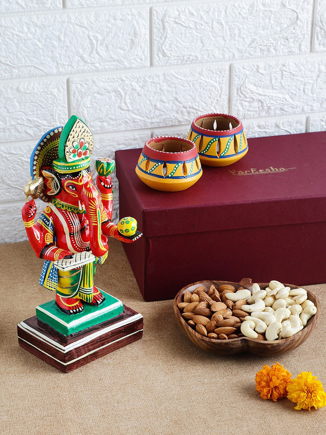 Buy VarEesha Printed Upahaar Hand Made Ganesha Gift Sets - Home Gift ...