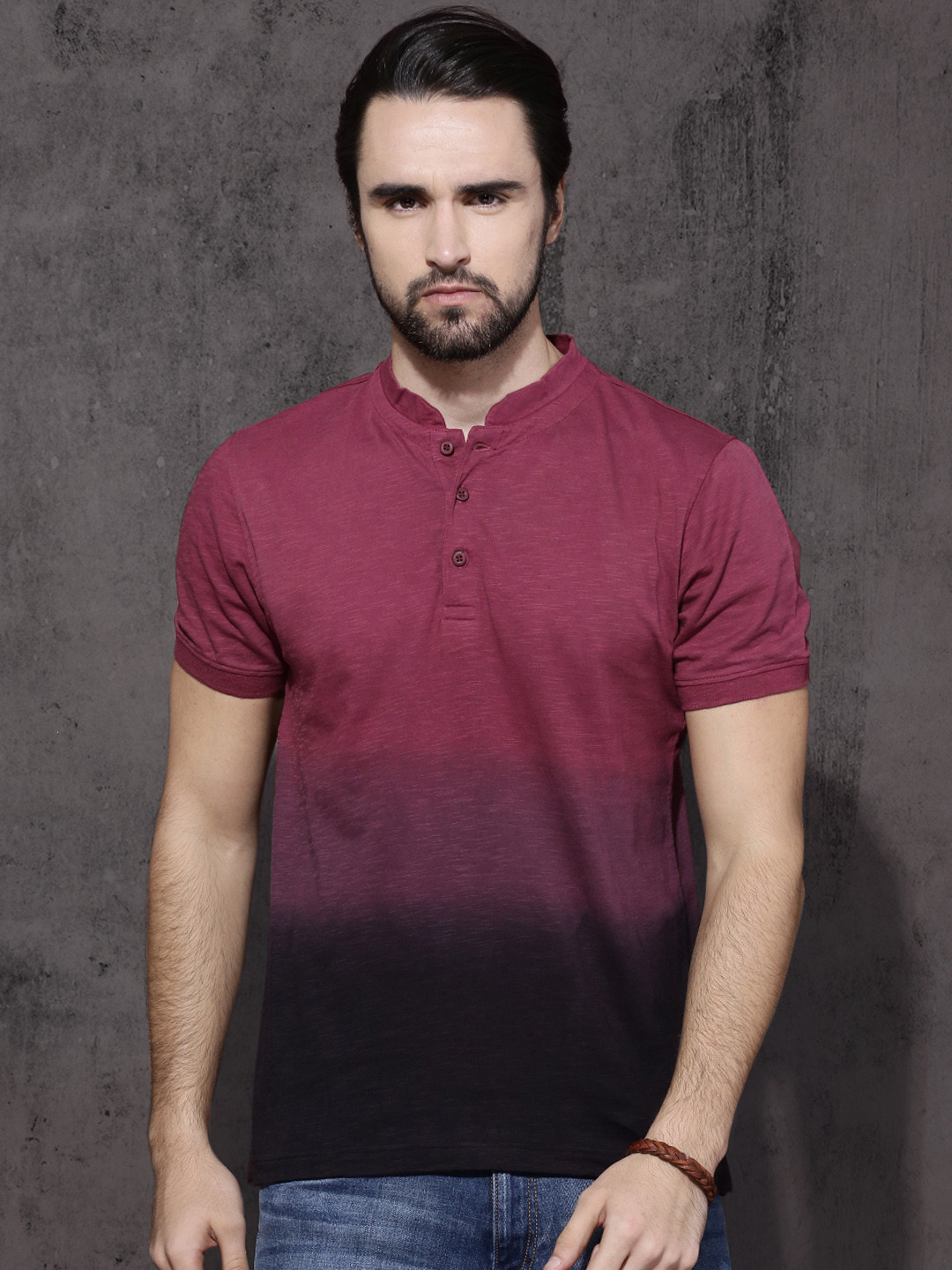 Buy Roadster Men Maroon Dyed T Shirt - Tshirts for Men 1997442 | Myntra