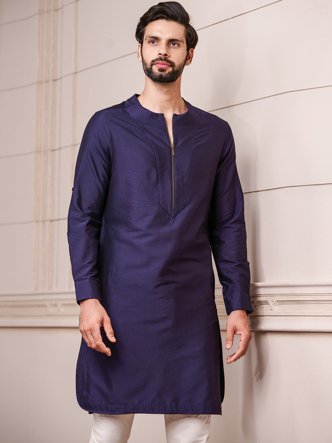 Buy Tasva Men Navy Blue Solid Straight Kurta With Metal Zipper Placket ...