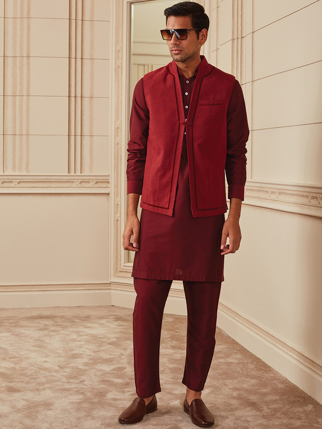 Buy Tasva Men Maroon Solid Pure Cotton Bundi Jacket With Velvet Trims ...