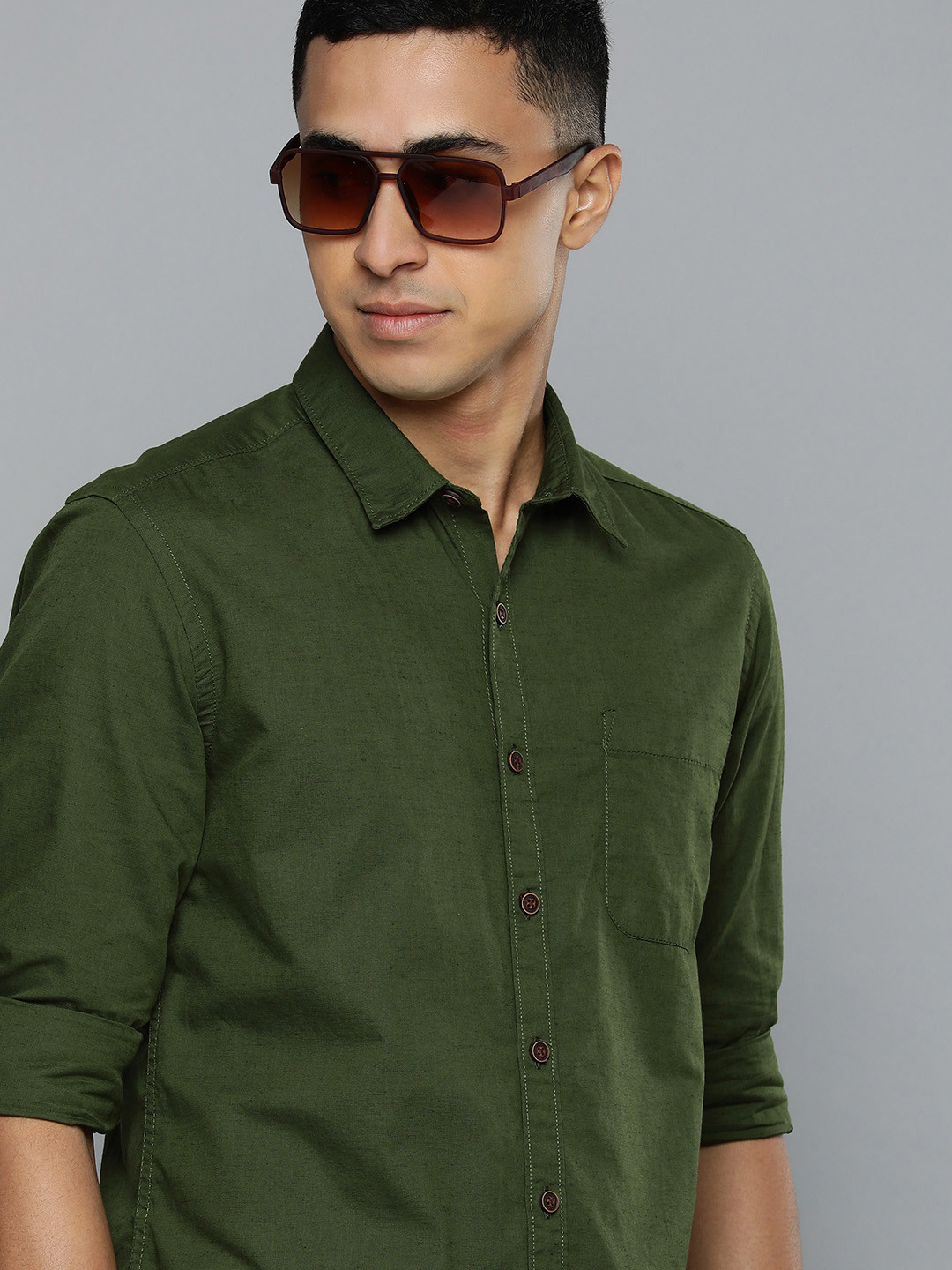 Buy Flying Machine Men Olive Green Solid Standard Slim Fit Casual Shirt ...