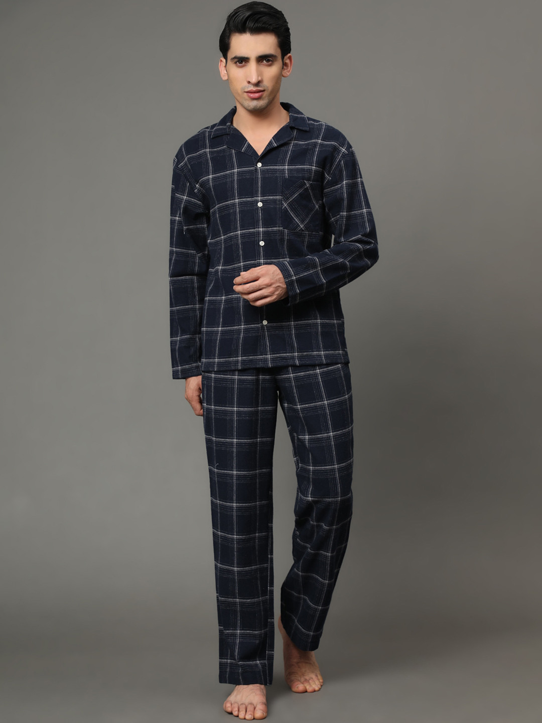 Buy BStories Men Navy Blue & Grey Checked Night Suit - Night Suits for ...