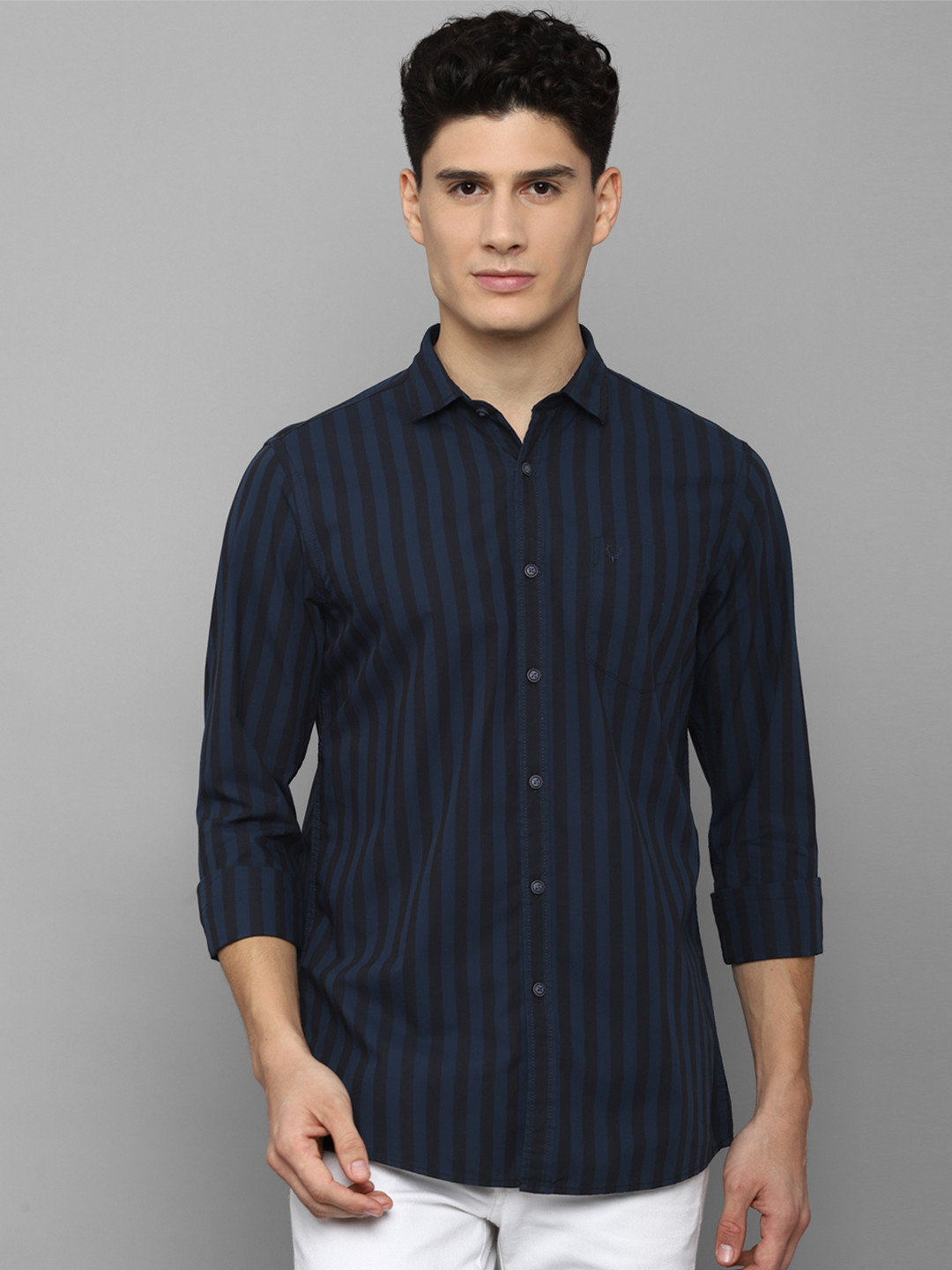 Buy Allen Solly Sport Men Navy Blue Striped Pure Cotton Casual Shirt ...