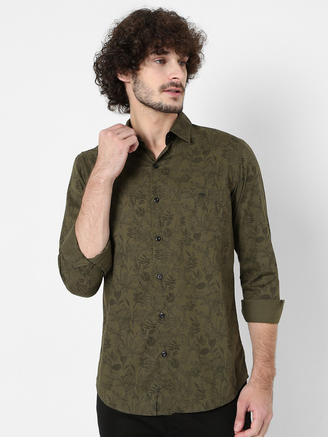 Buy Mufti Men Classic Slim Fit Floral Printed Casual Shirt - Shirts for ...