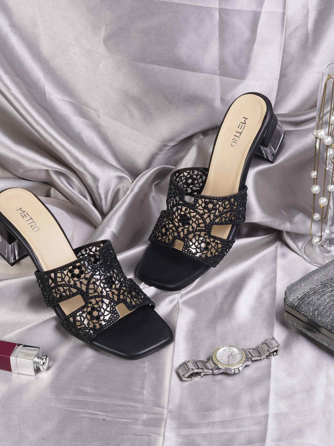 Buy Metro Women Block Heels Sandals - Heels for Women 30445081 | Myntra