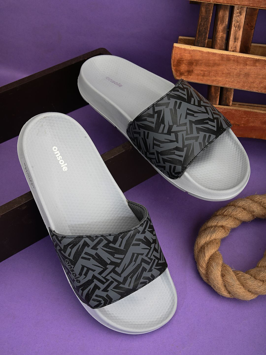 Buy ONSOLE Men Printed Sliders - Flip Flops for Men 30640053 | Myntra