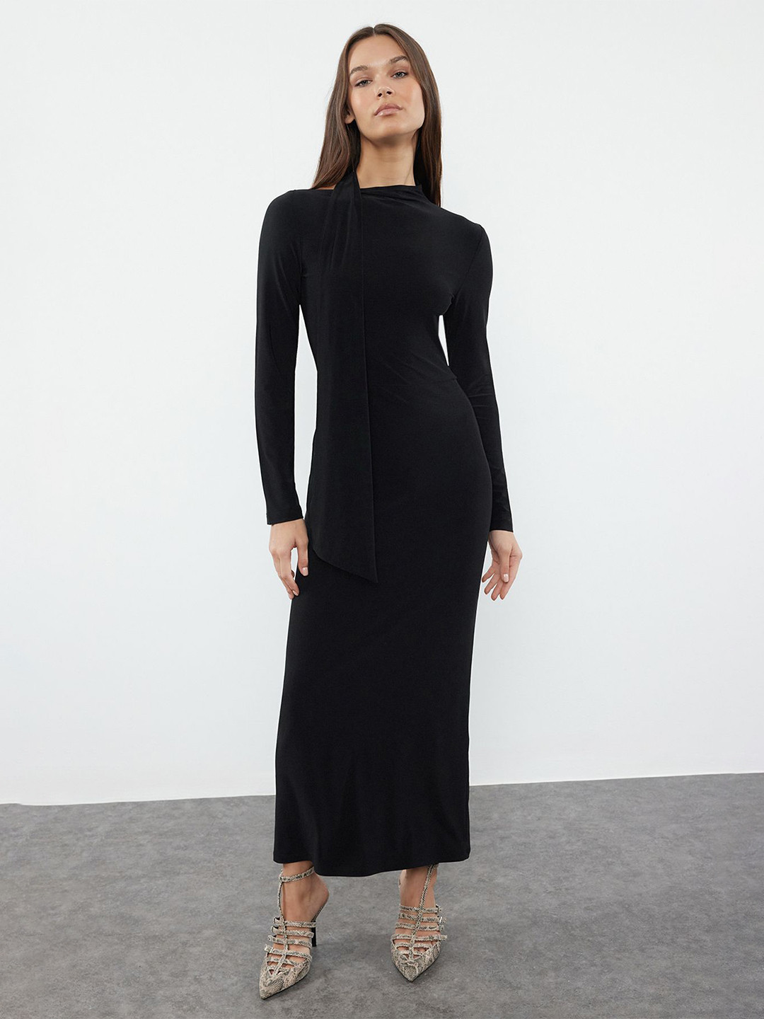 Buy Trendyol Solid Maxi Dress - Dresses for Women 30734937 | Myntra