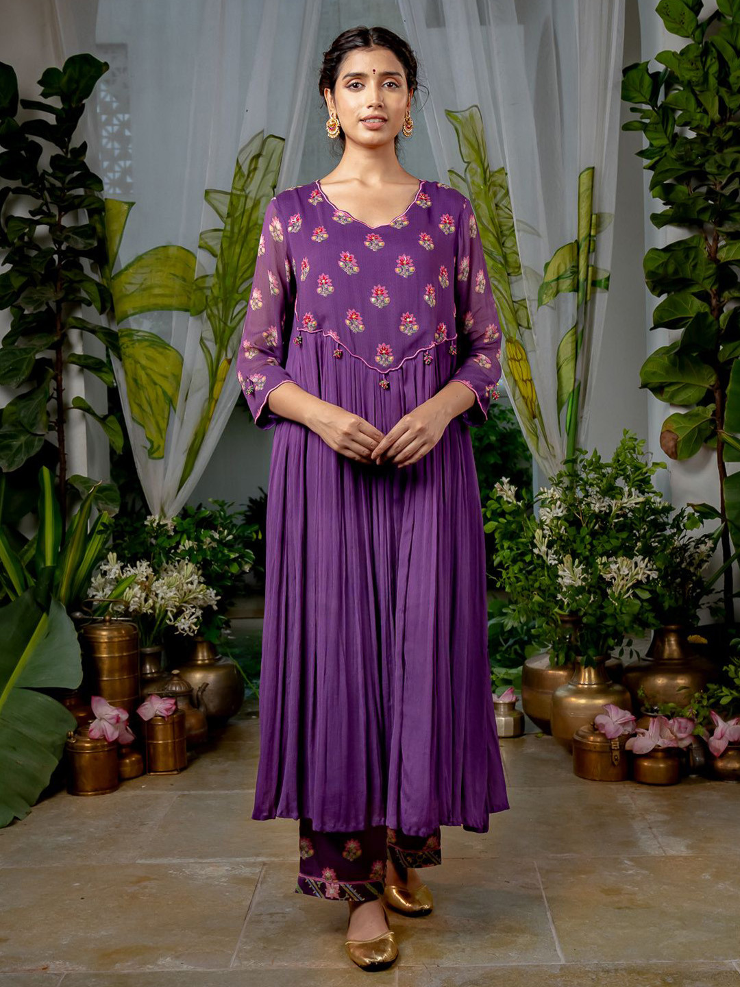 Buy Baise Gaba Floral Embroidered V Neck Beads And Stones Georgette ...