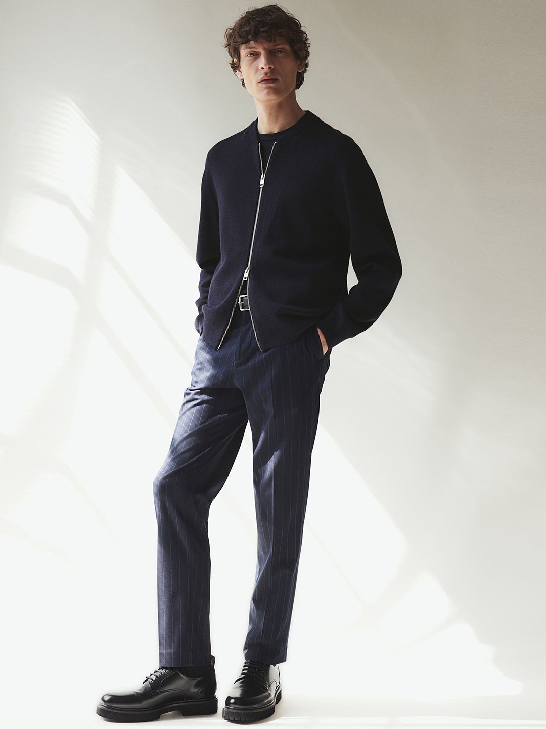 Buy H&M Men Slim Fit Bomber Style Fine Knit Cardigan Sweaters - Sweaters for Men 30760543 | Myntra