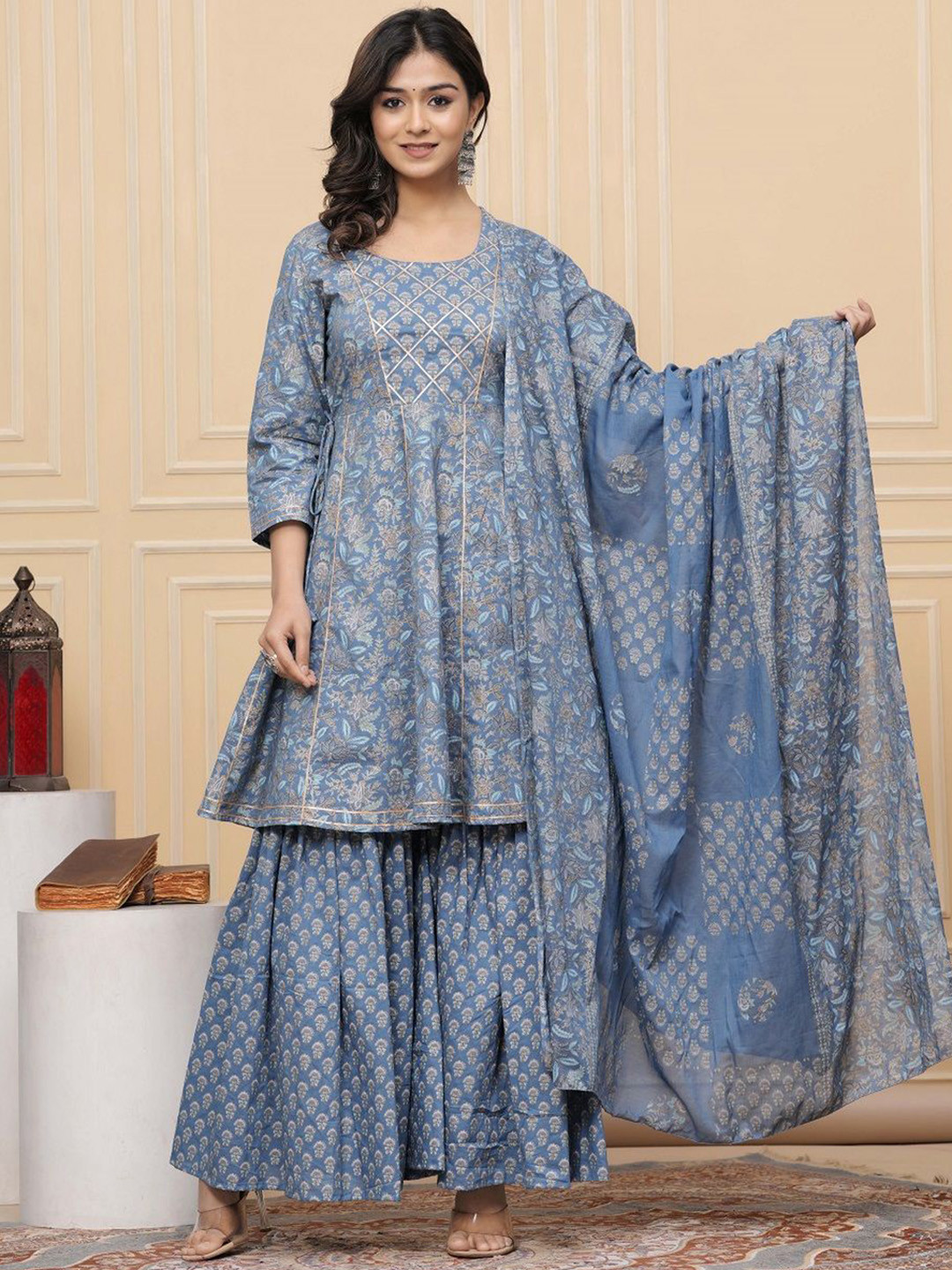 Buy Stitch Up Thread Women Ethnic Motifs Printed Kurti With Sharara ...