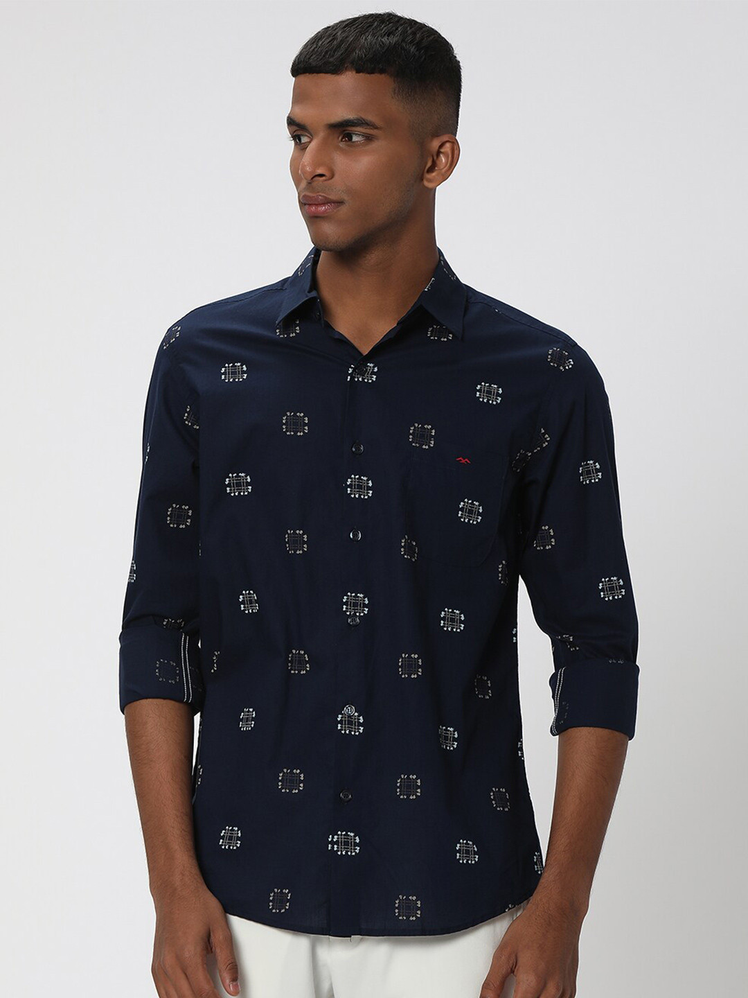 Buy Mufti Slim Fit Conversational Printed Pure Cotton Casual Shirt ...