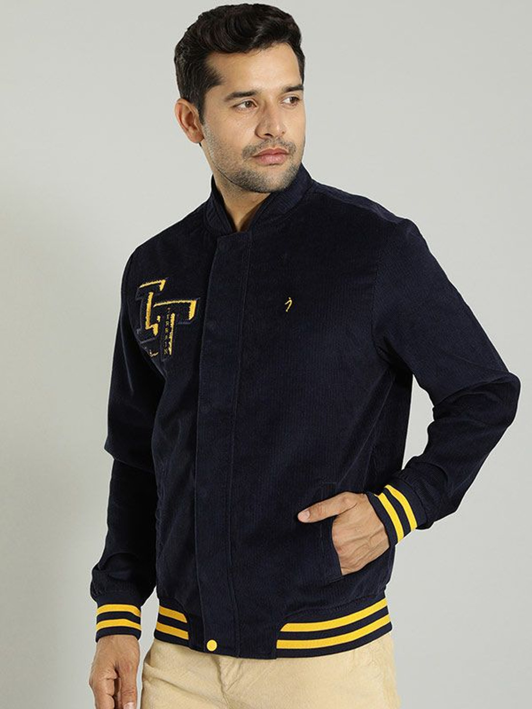 Buy Indian Terrain Men Stand Collar Solid Cotton Casual Insulator ...