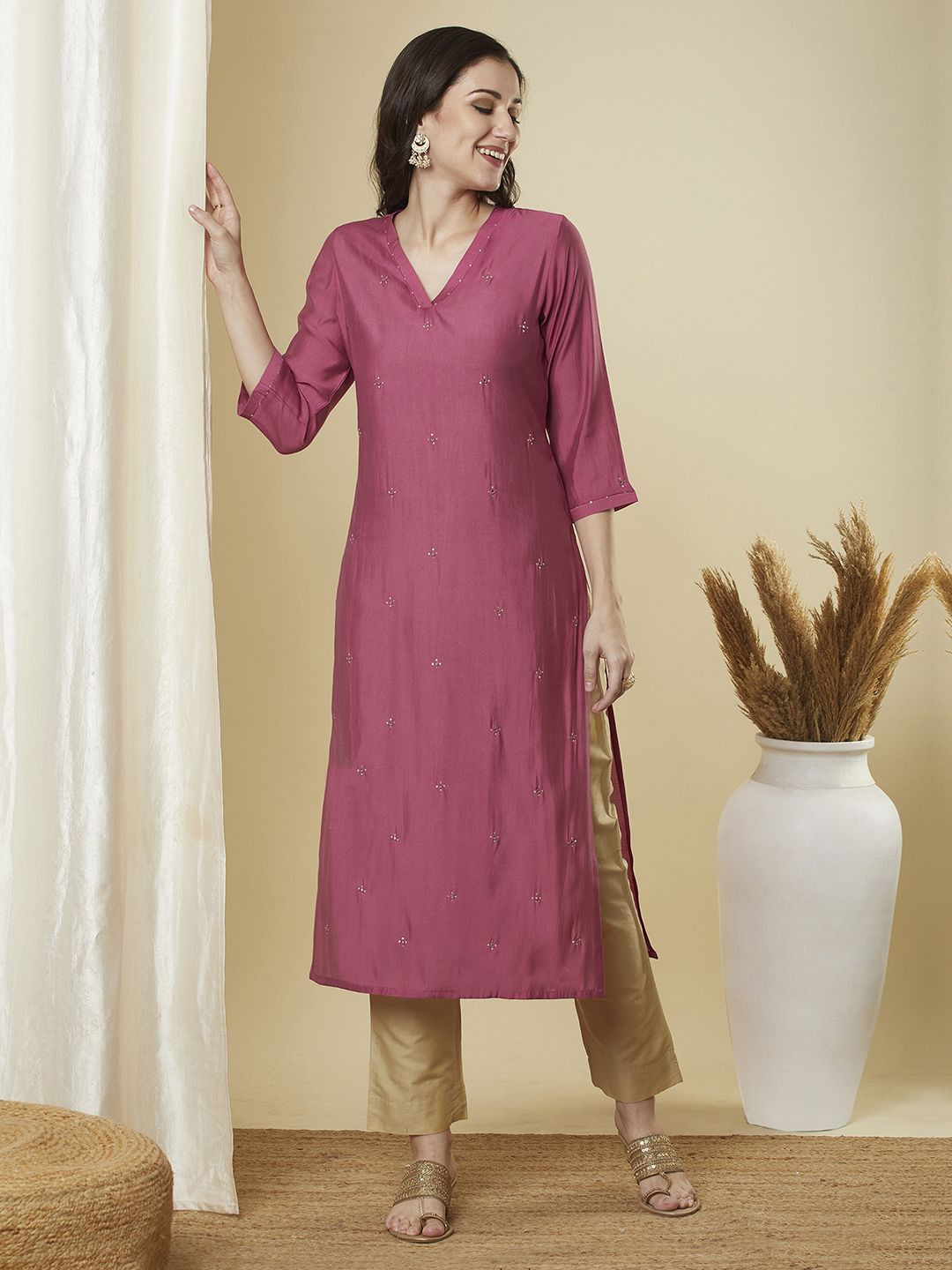 Buy KAMI KUBI Mirror And Sequinned V Neck Straight Kurta - Kurtas for ...