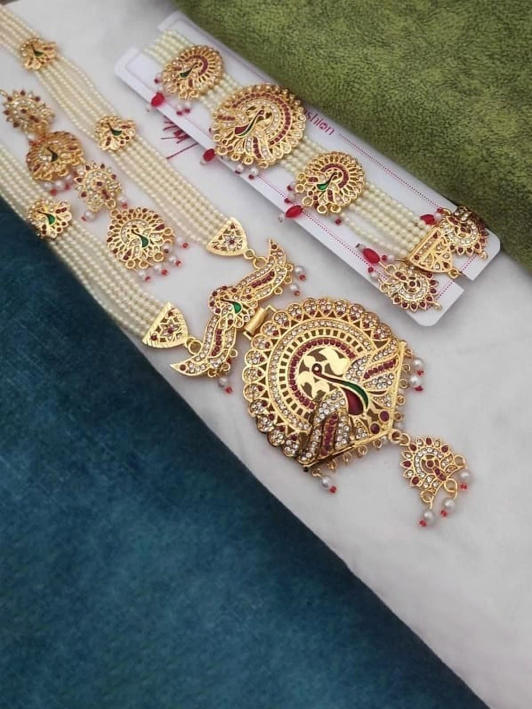 Buy Rhosyn Alloy Brass American Diamond Tanmaniya Mangalsutra ...