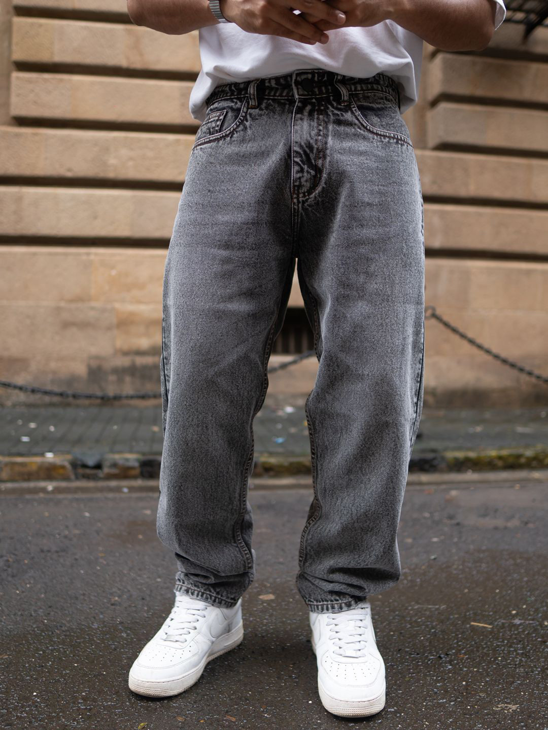 Buy Powerlook Men Baggy Fit Mildly Distressed Heavy Fade Jeans - Jeans ...