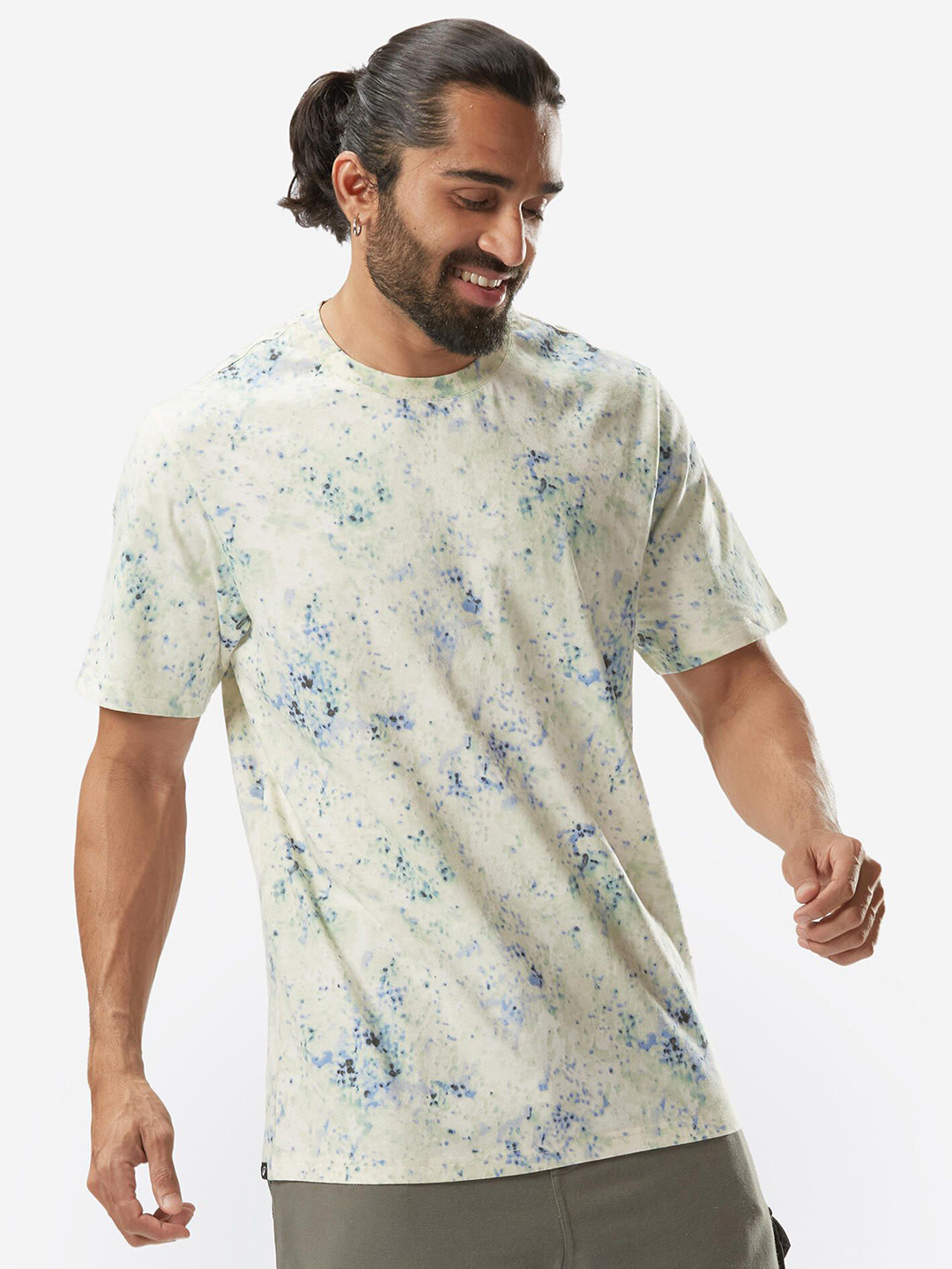 Buy Decathlon Men Dyed Round Neck Cotton T Shirt - Tshirts for Men ...