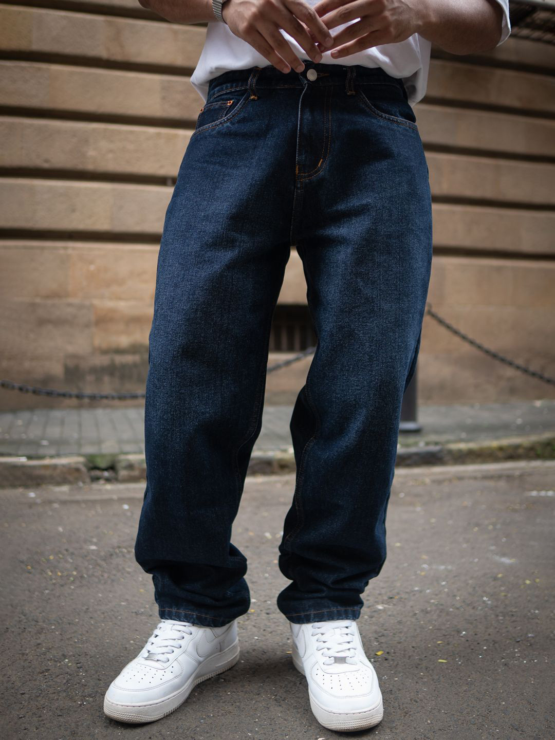 Buy Powerlook Men Relaxed Fit Mildly Distressed Light Fade Jeans ...