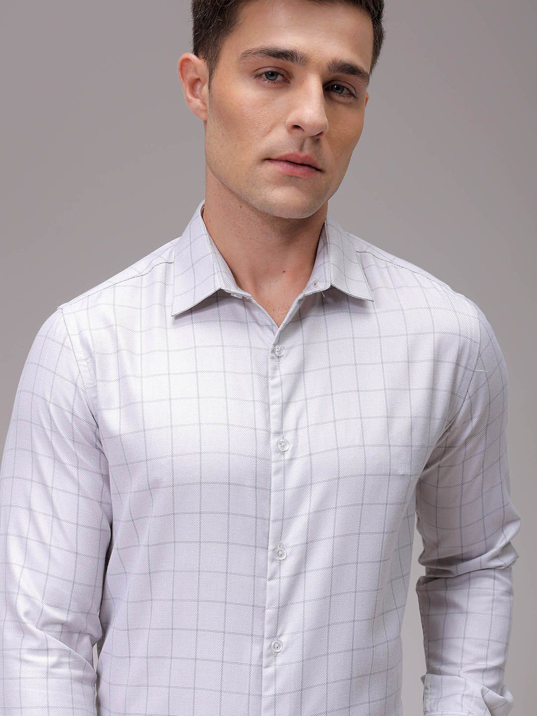 Buy The Indian Garage Co. X Luxe Men Slim Fit Opaque Checked Formal ...