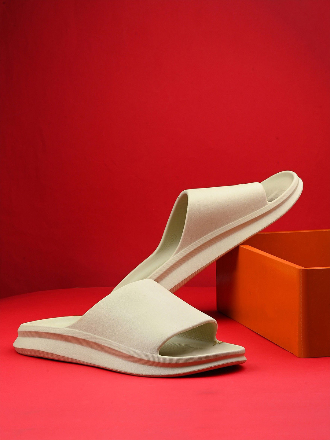 Buy HRX By Hrithik Roshan Men Rubber Sliders - Flip Flops for Men ...