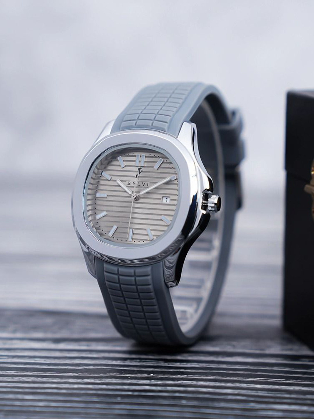 Buy Sylvi Men Patterned Dial & Straps Analogue Multi Function Watch NIC Grey Silver Grey ...