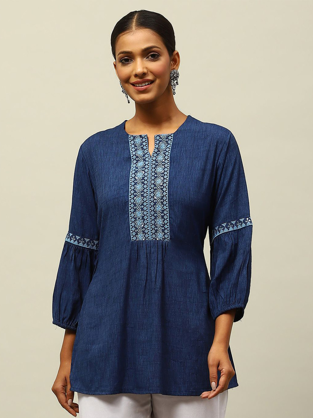 Buy Rangriti Women Ethnic Motifs Embroidered Thread Work Kurti - Kurtis ...
